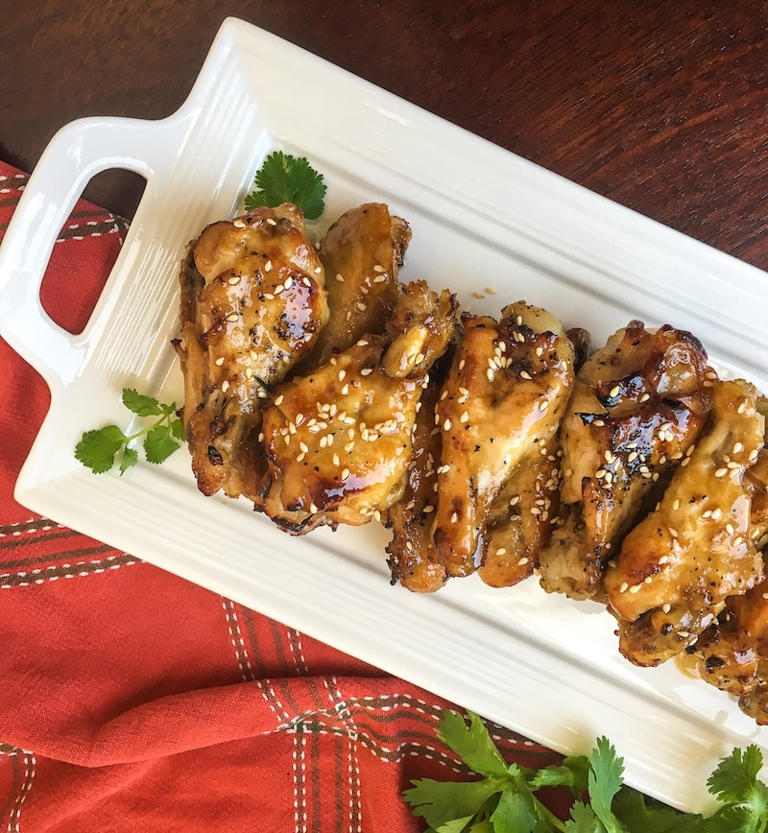 Easy Delicious Sesame Garlic Wings in an Instant Pot