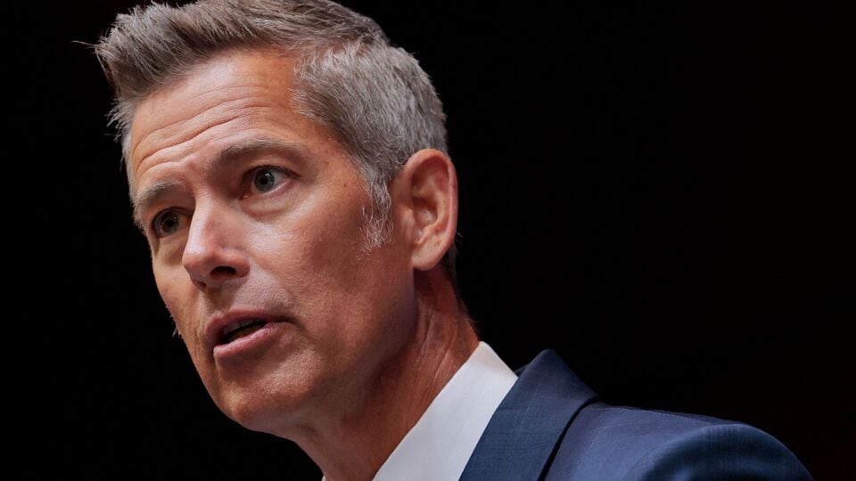 Duffy launches ‘civility campaign’ urging travelers to dress better, be ...