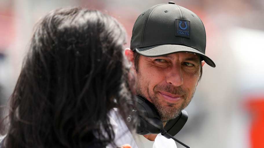 Colts owner Carlie Irsay-Gordon gets insanely close to field in new ...