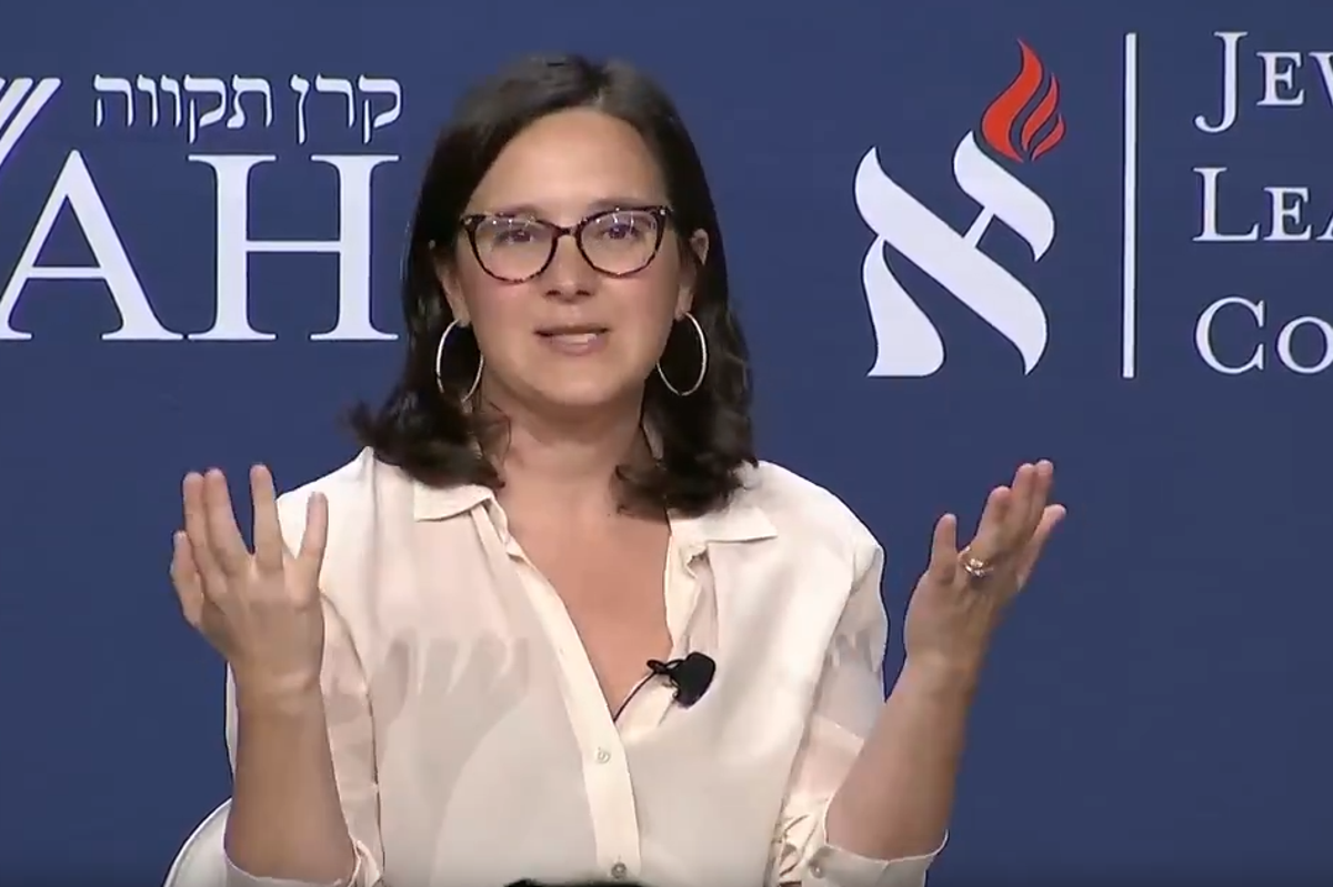 Bari Weiss tells CBS News staff to love it or leave it