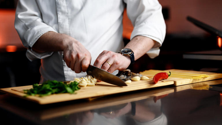 12 Tips That Will Instantly Improve Your Knife Skills