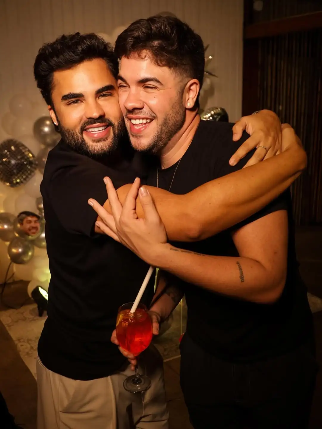 Lucas Guedez brinca com Álvaro após saída da 'Dança dos Famosos': “Tem ...