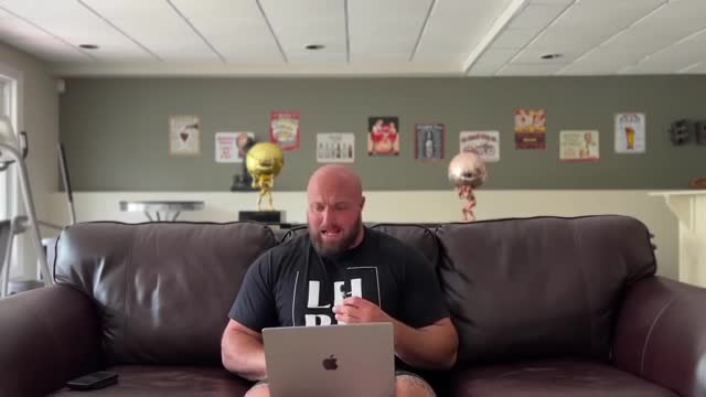 Colton Engelbrecht’s Unmatched Powerlifting Feat Stuns the World