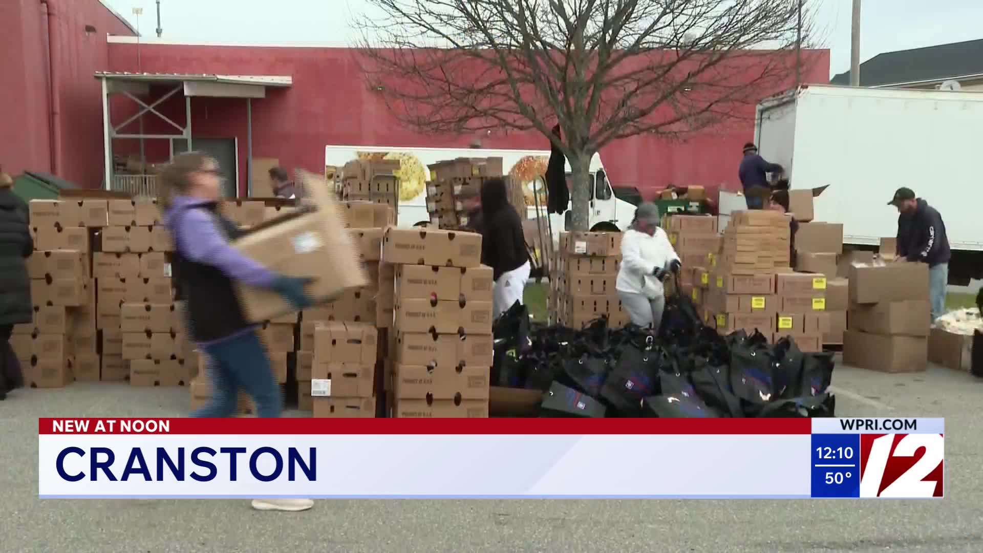 Rob Levine law employees give back for Thanksgiving