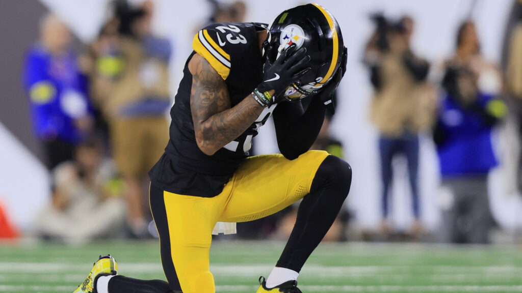 Steelers Make Pro Bowl Defender Healthy Scratch For Week 13 Game