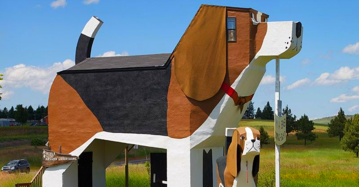 14 Roadside Attractions You’ll Only Find in the U.S.