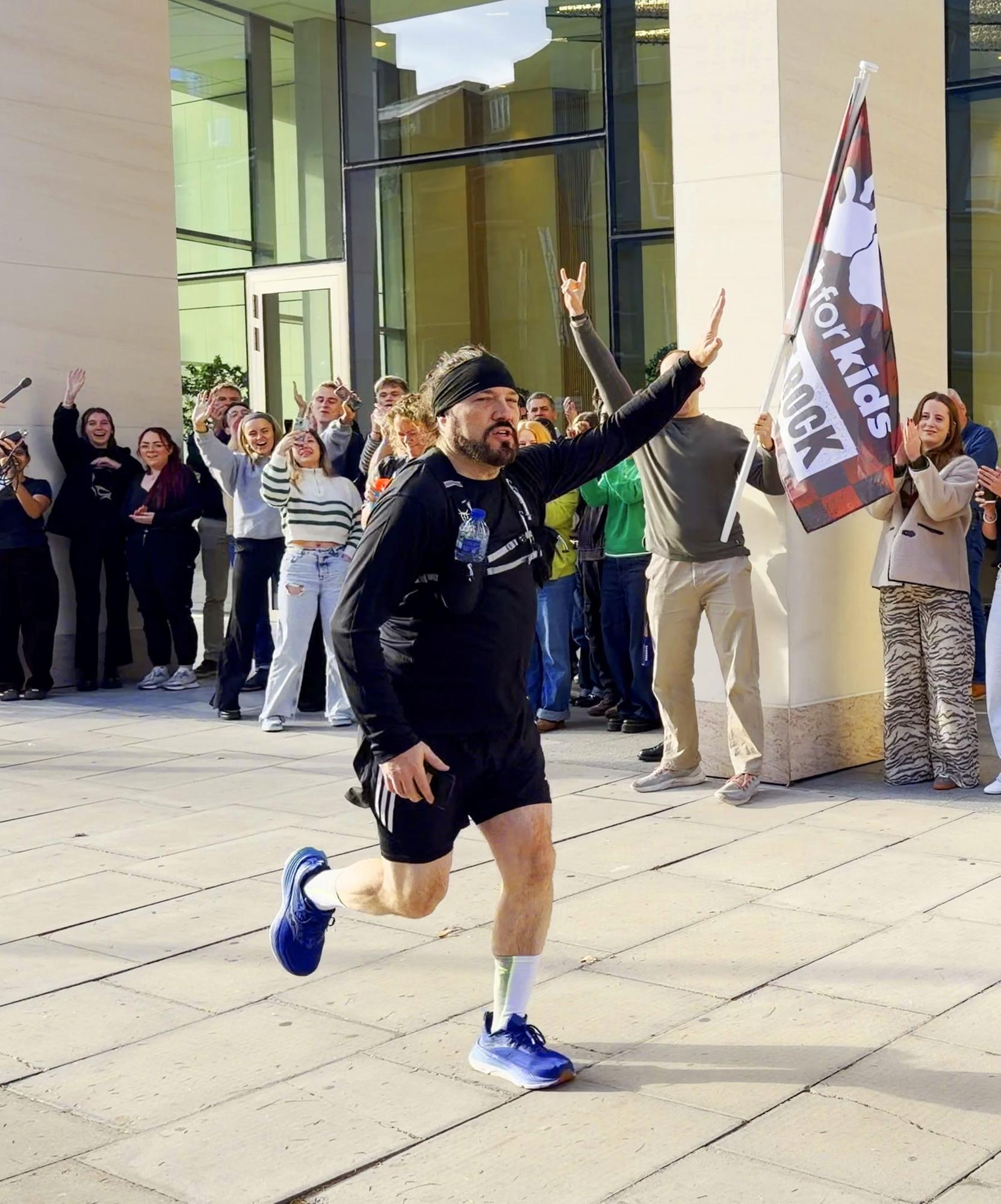 Planet Rock’s Wyatt Wendels arrives in Ashton-in-Makerfield on epic 700-mile “Road to Rockstock ...