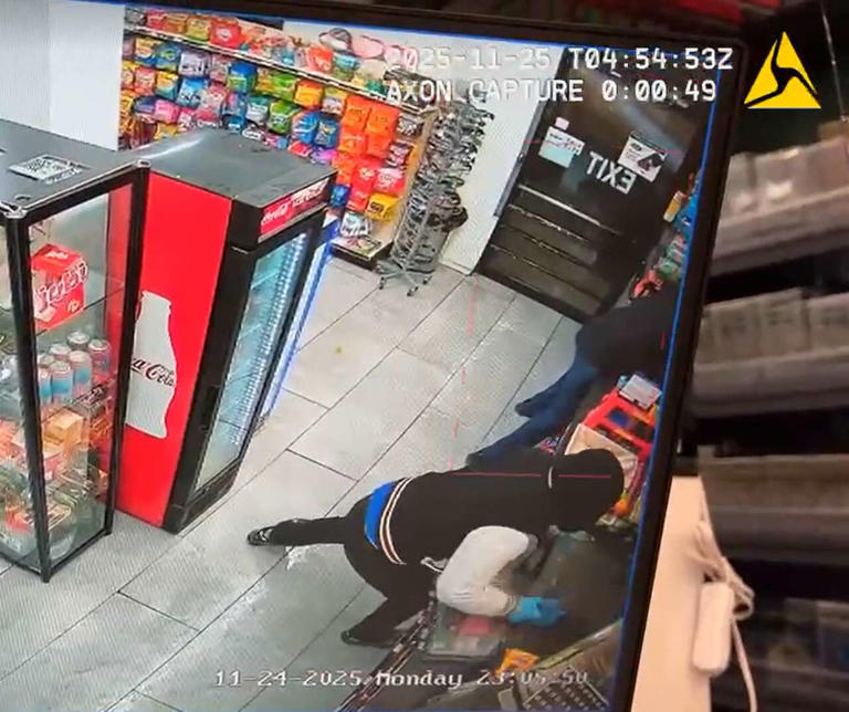 Video shows robbers make off with cash drawer from South Windsor gas ...