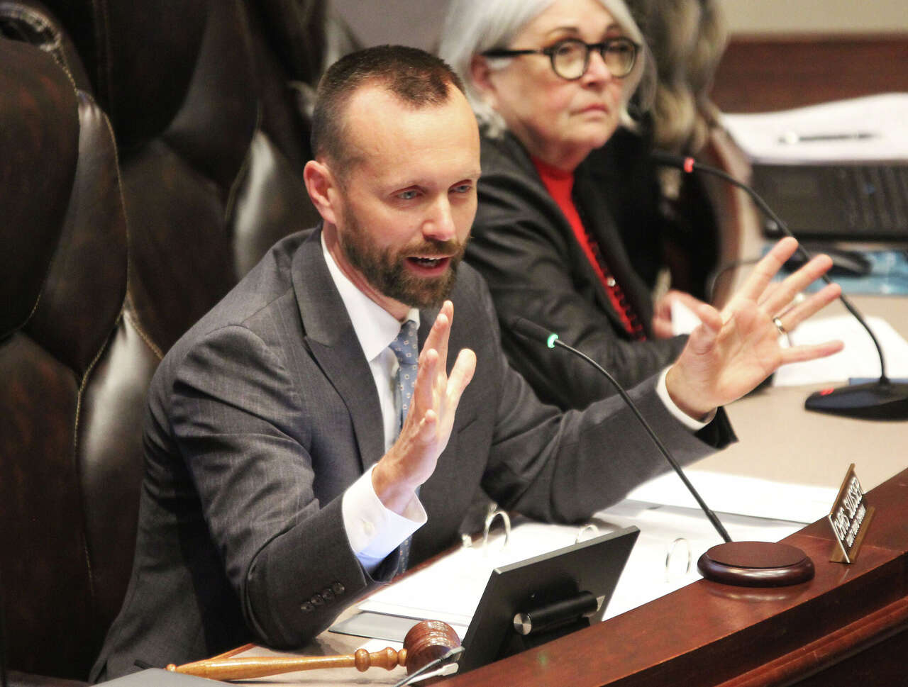 Madison County to vote on buying Wood River buildings, leave the former ...