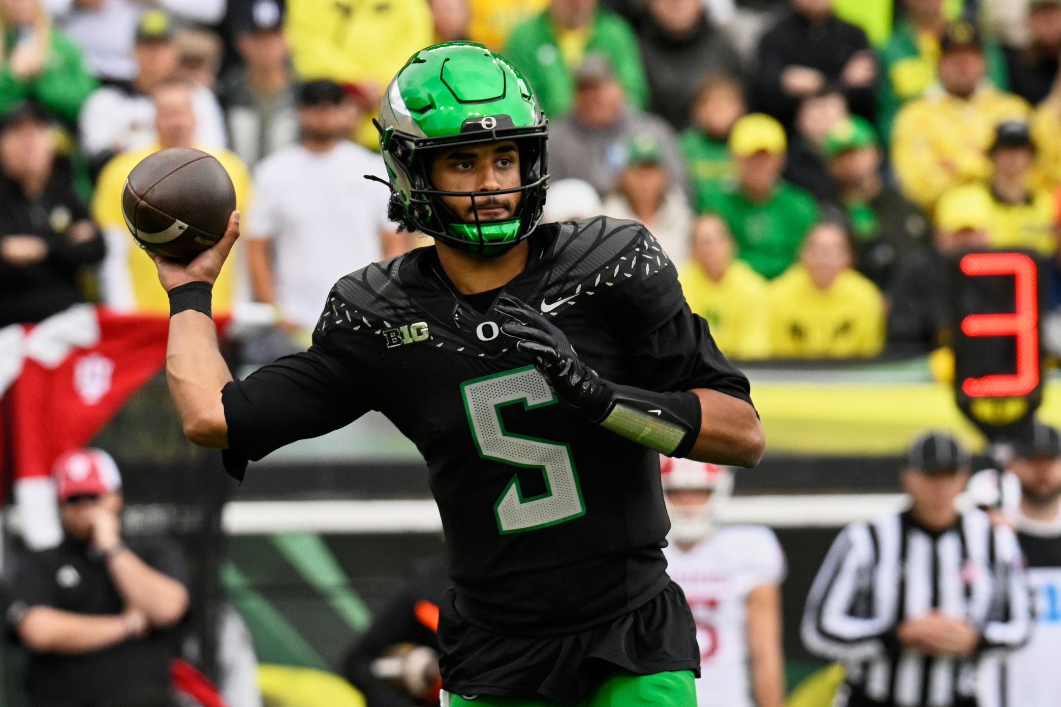 Todd McShay offers NFL Pro Bowl comparison for Oregon's Dante Moore