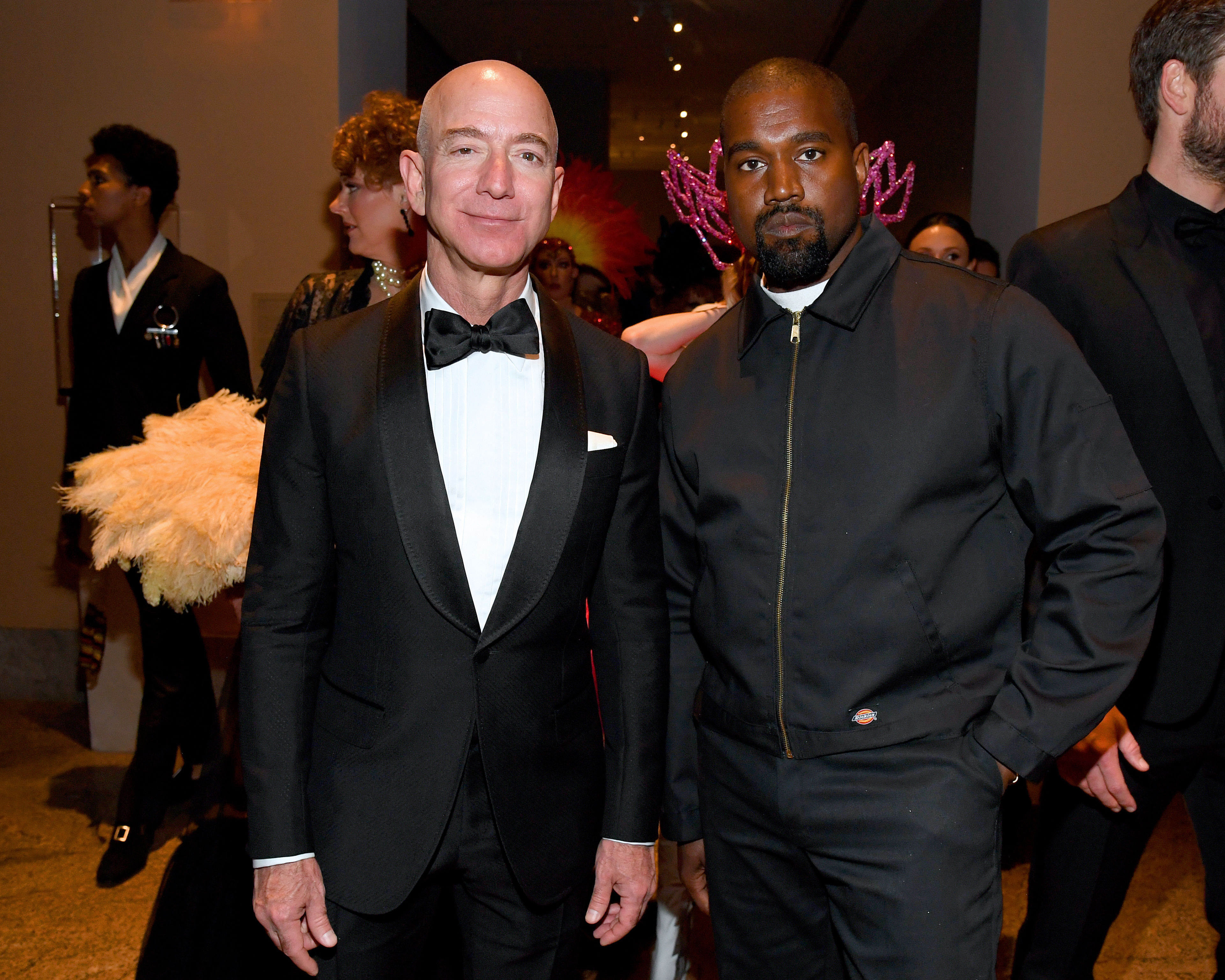 Anna Wintour praises Lauren Sánchez and Jeff Bezos’ ‘incredible ...