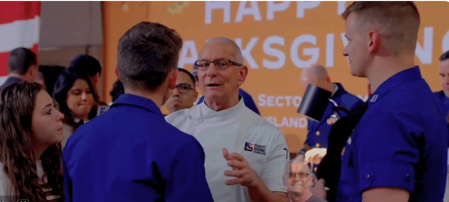 Celebrity chef spreads Thanksgiving cheer to troops in Romania