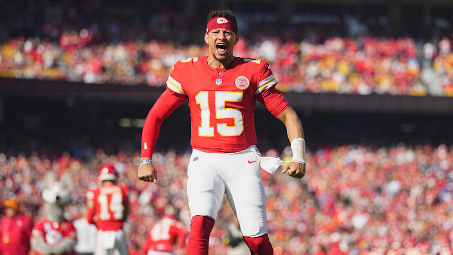 2 Revealing Fantasy Stats from Chiefs' Vital Win Over Colts