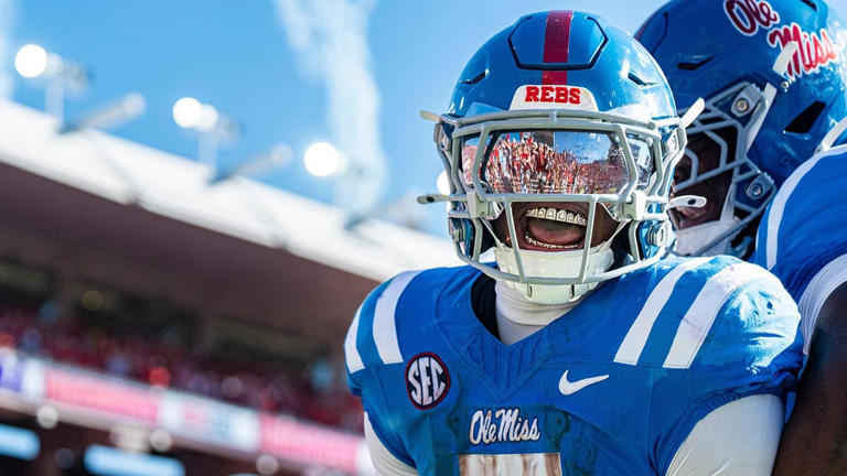 ‘He’s elite’: Kewan Lacy becomes Ole Miss’ first Doak Walker finalist