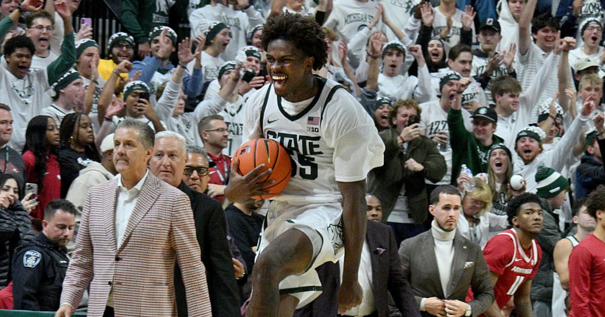 Coen Carr injury update: Michigan State star leaves game vs. ECU after ...