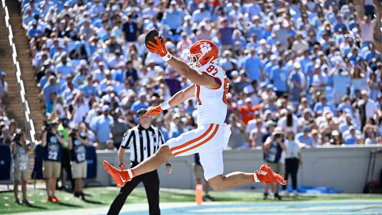 Clemson Tigers Release Updated Depth Chart Ahead of South Carolina