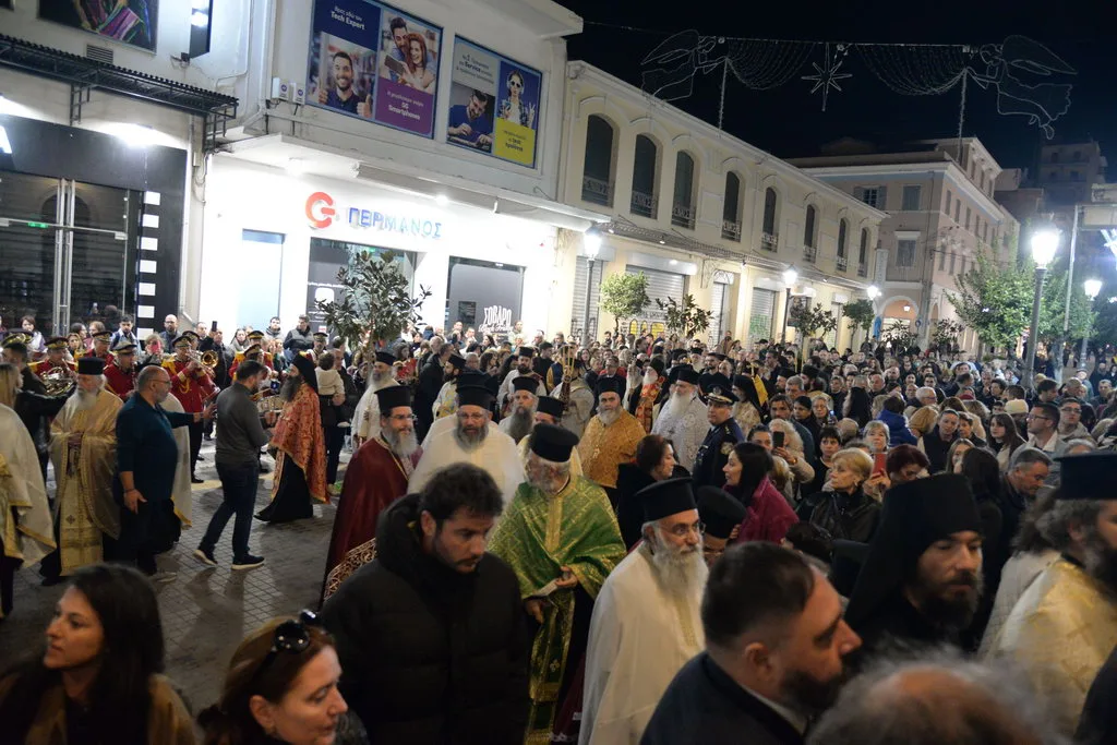 Πάτρα: Η υποδοχή με λαμπρότητα και κατάνυξη της εικόνας της Παναγίας ...