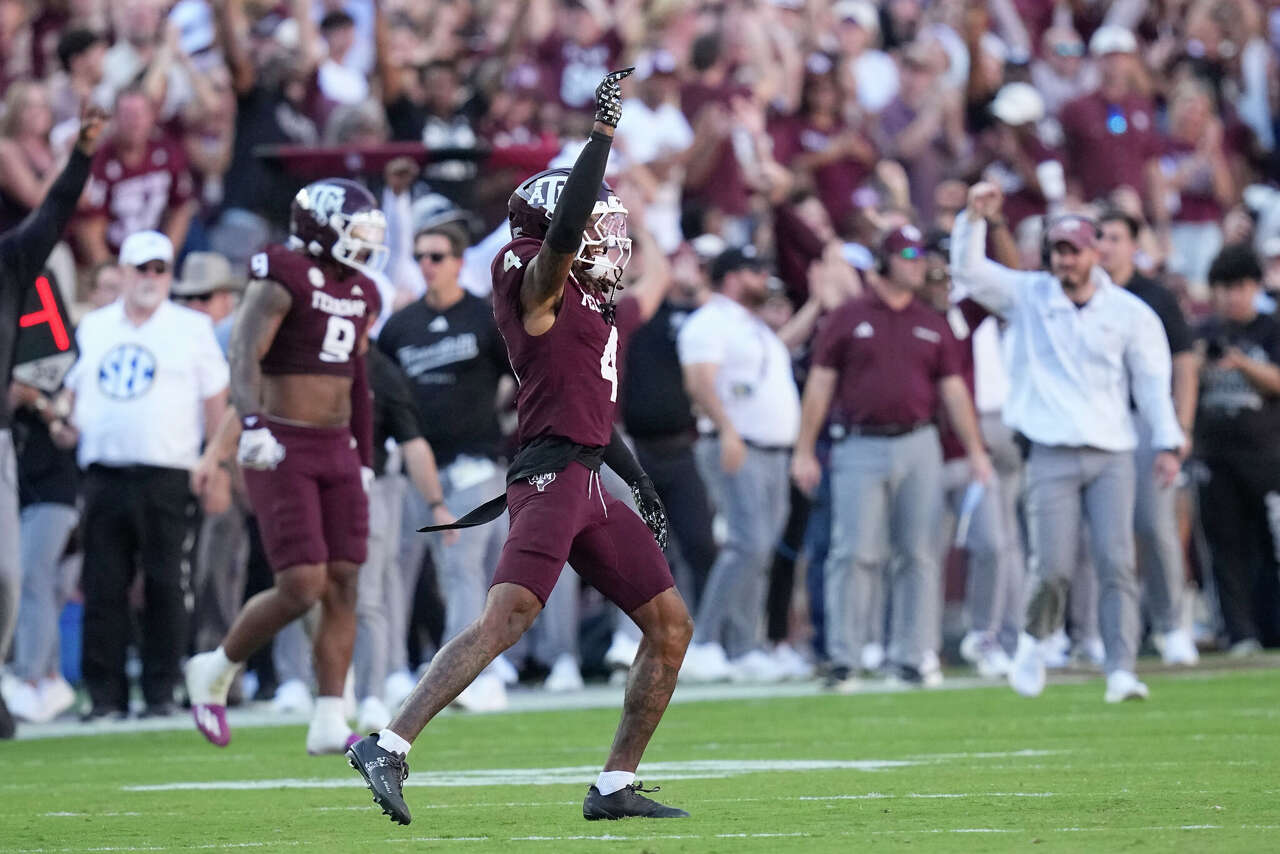 Carolina Panthers pick Texas A&M DB Will Lee III in 4th round of 2026 ...