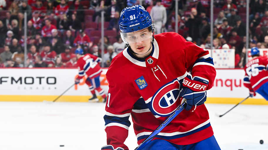 "Kappy" hour at centre ice: Oliver Kapanen