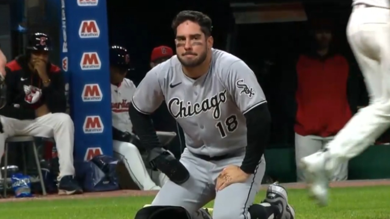 This has to be the worst way possible to end an MLB game