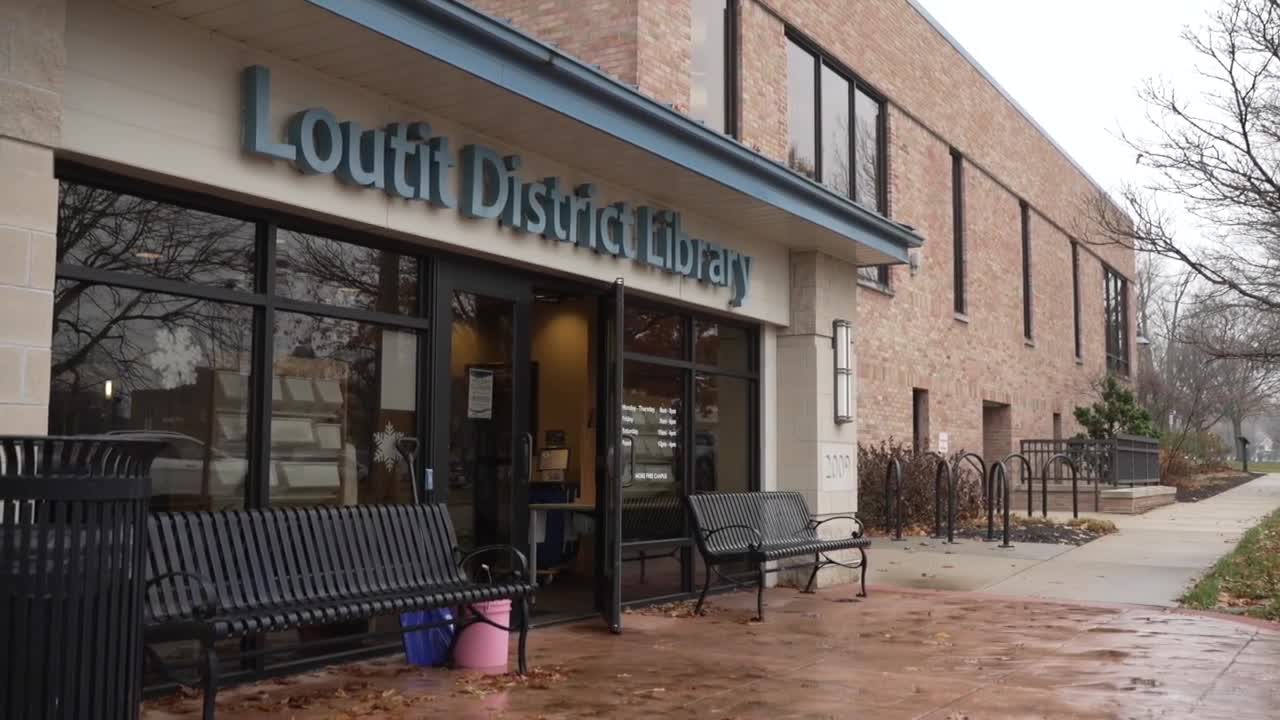Grand Haven's Loutit District Library receives $10,000 gift for nation ...