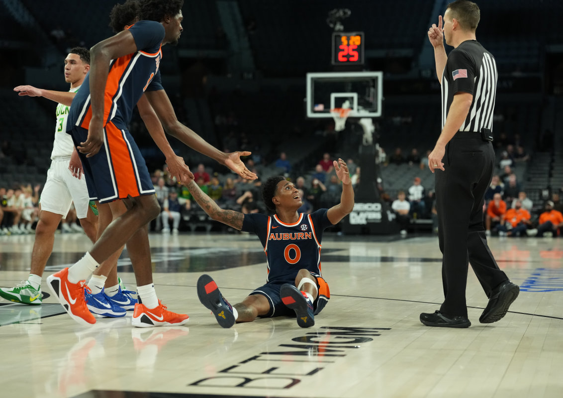 How to Watch Auburn vs. Michigan: TV Channel, Live Streaming, Tip-Off Time