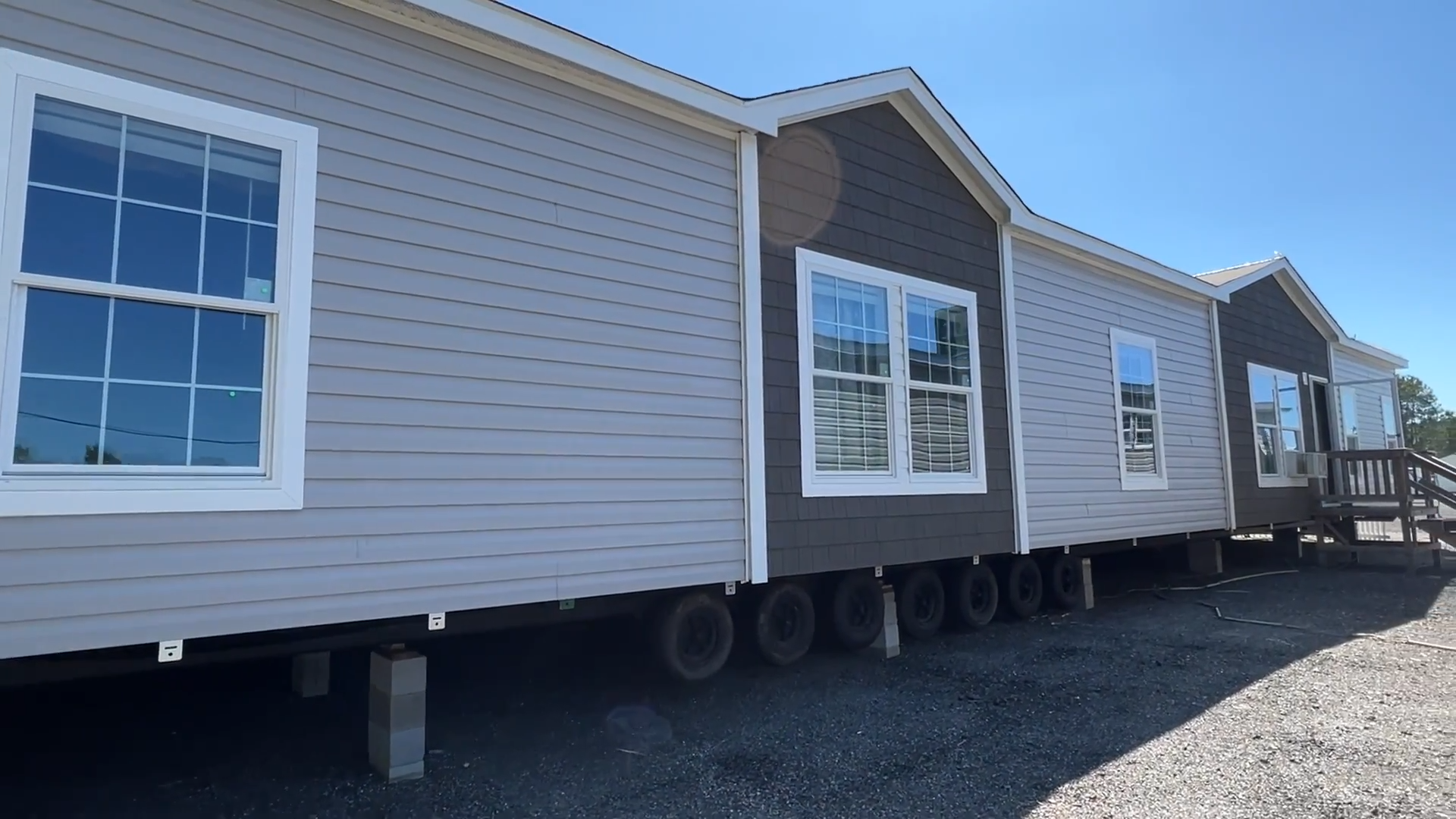 Freedom 3276241fdm by Scotbilt Homes | 4 bed, 2 bath mobile house tour