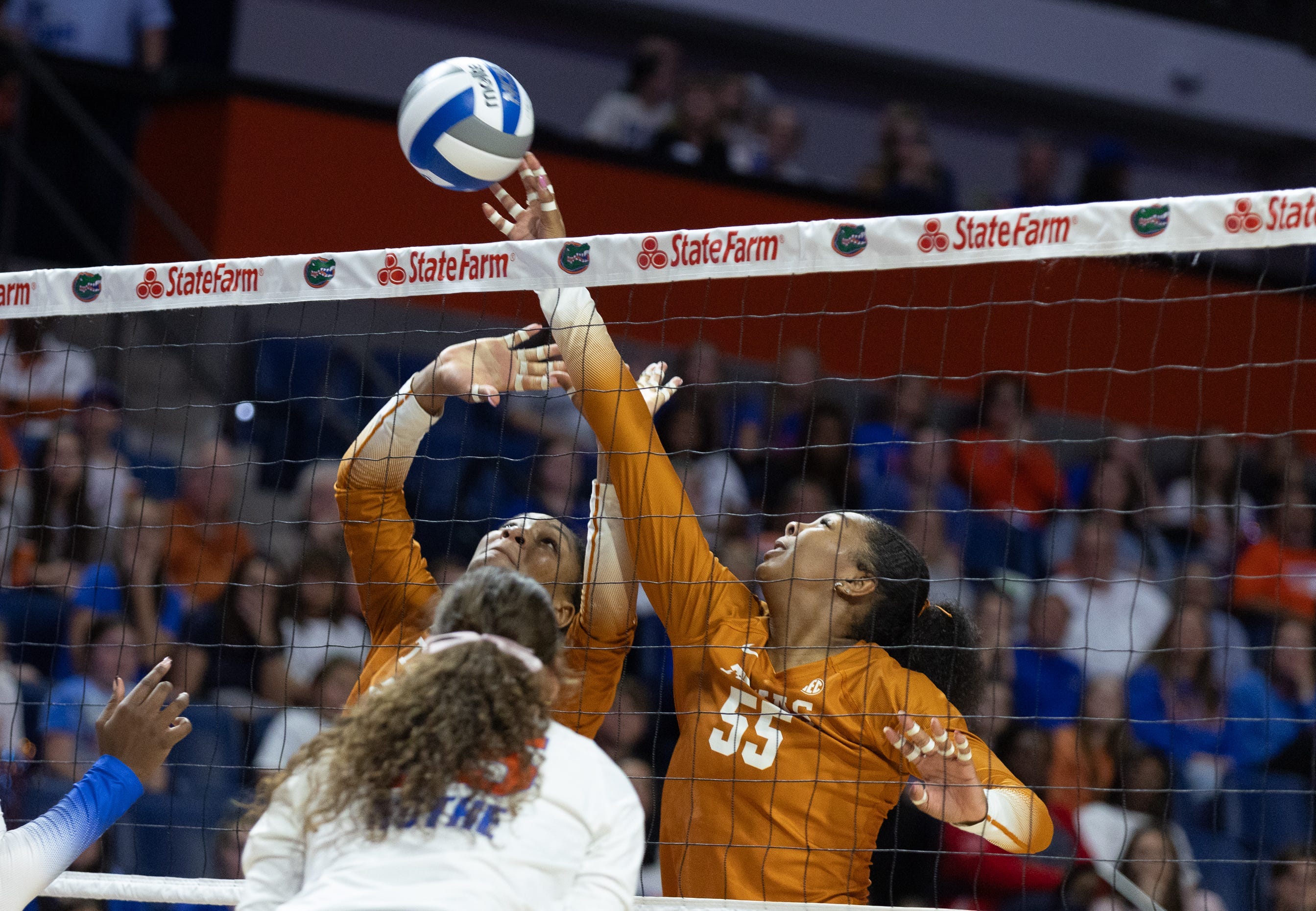 RAPID REACTION: Texas blows lead, drops SEC volleyball title to UK
