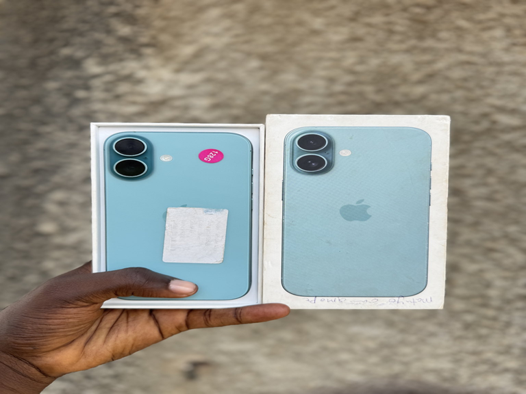 iPhone 16 Black Friday sale 2025: iPhone 16 available under Rs 40,000 ...