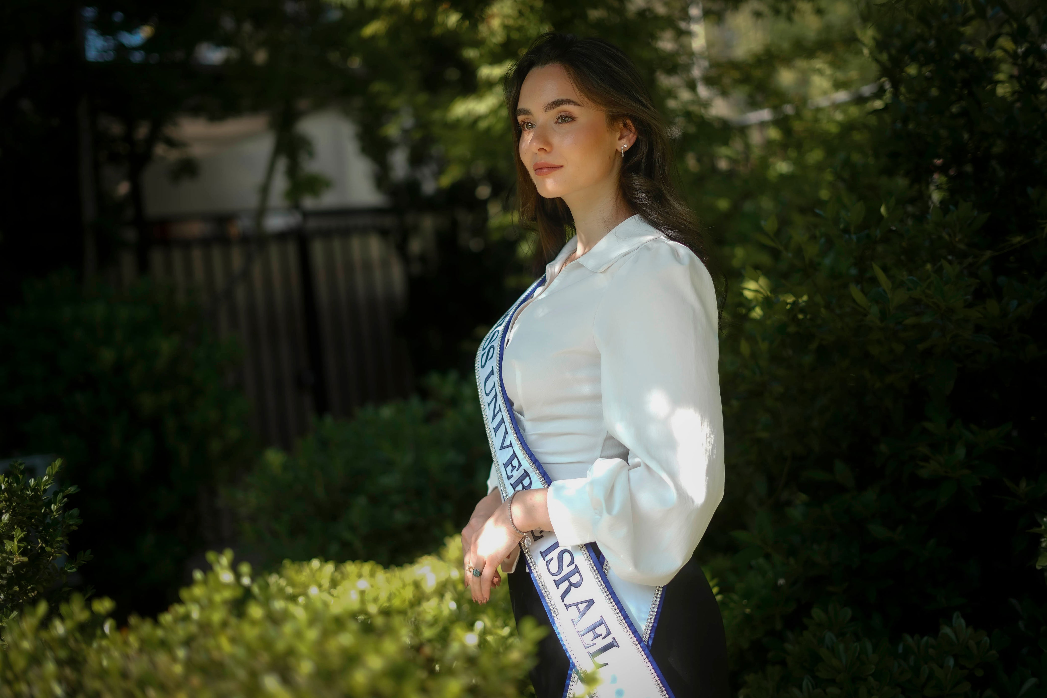 “Nadie pidió esta guerra”: Noa Cochva, la ex Miss Israel que sirvió ...