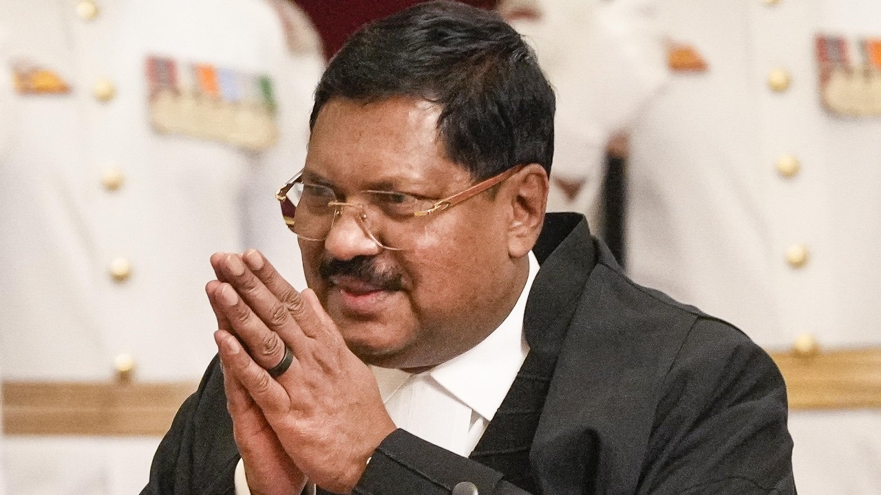 Full interview: Is judiciary bowing to executive pressure? Ex-CJI BR ...