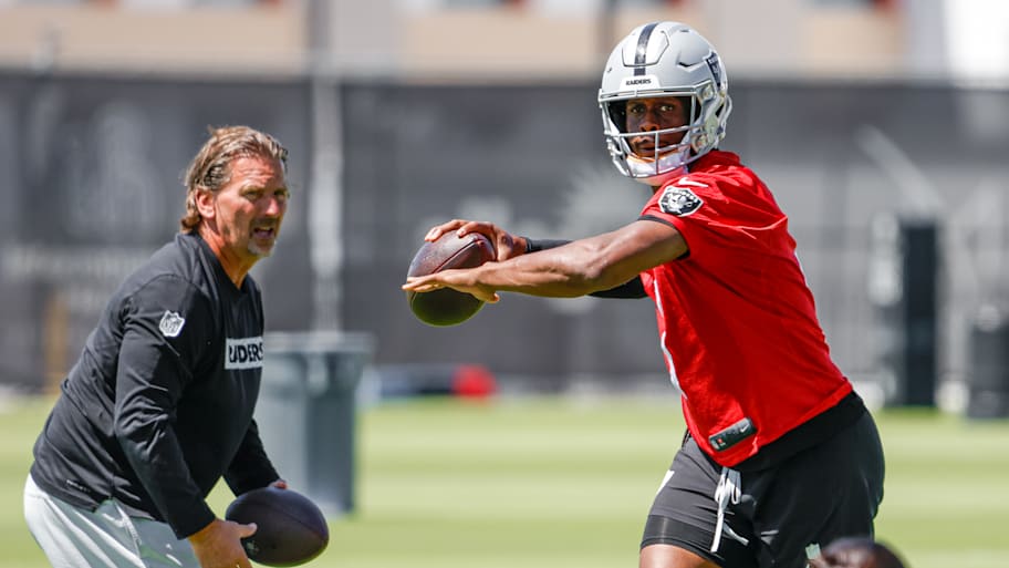 What New Player Caller Greg Olson Brings to the Raiders