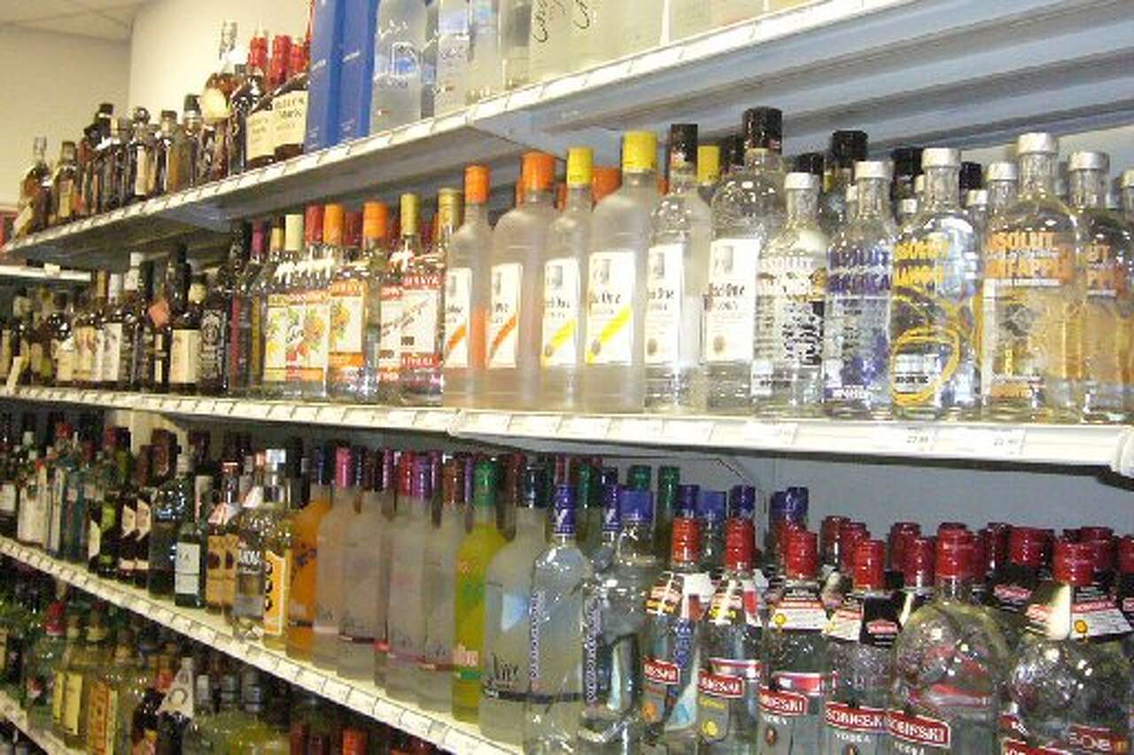 3 Groton restaurants served alcohol to minors during compliance check ...