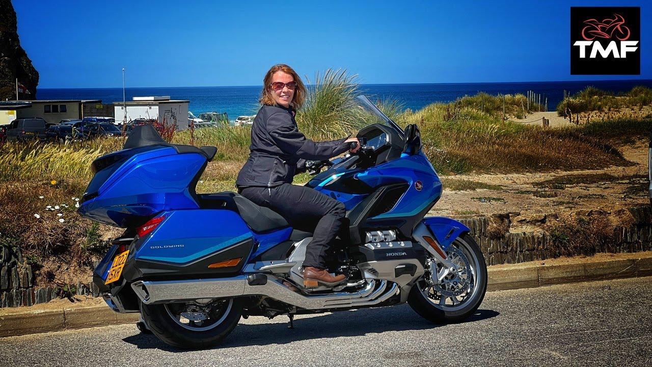 New wing rescues two wings: When flying goes bad - Episode 2