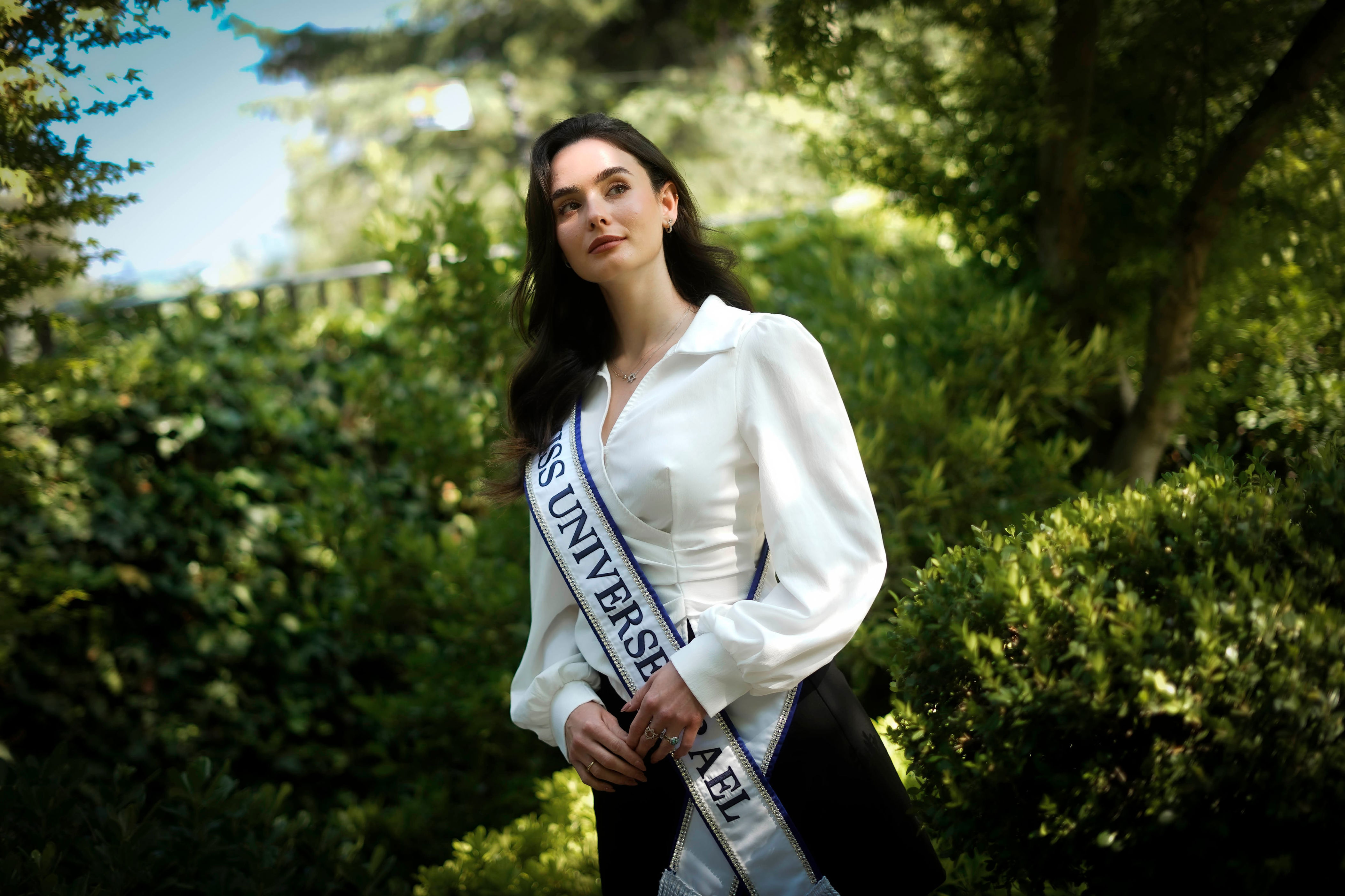 “Nadie pidió esta guerra”: Noa Cochva, la ex Miss Israel que sirvió ...