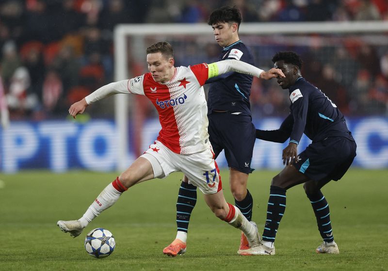 Soccer-Slavia Prague and Athletic Bilbao share spoils in Champions ...