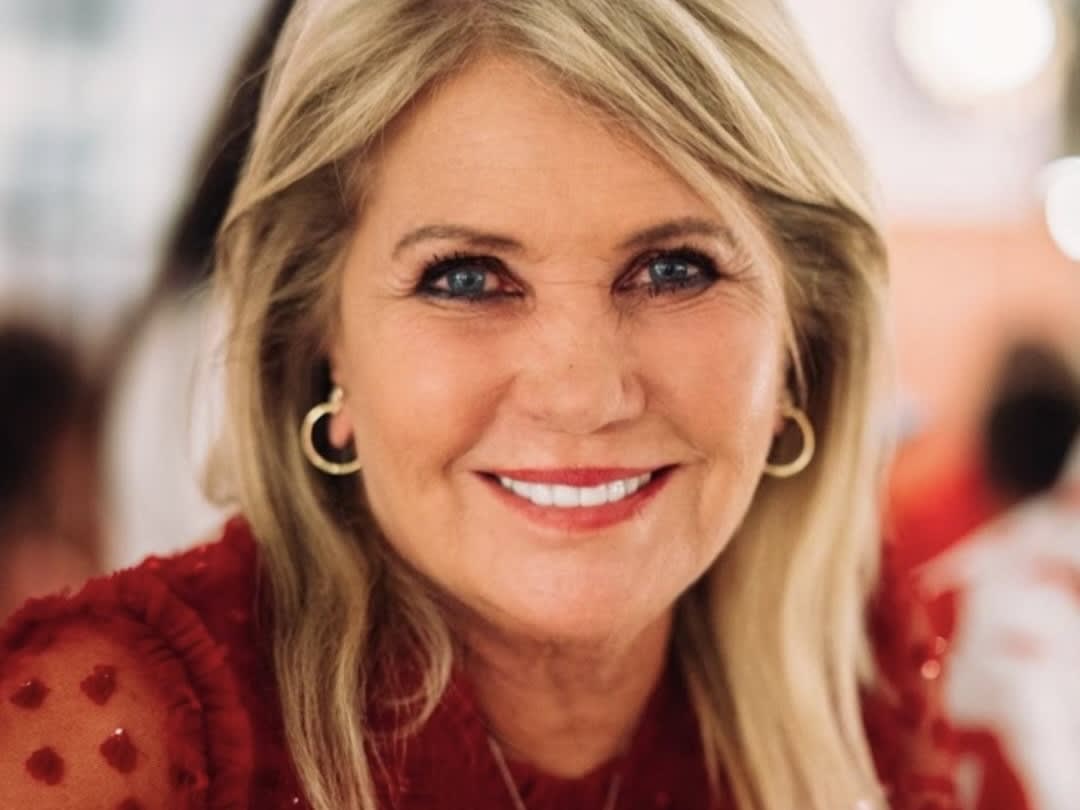 Lady Joan Branson, Sir Richard Branson's Wife, Dies at 80, Cause of ...