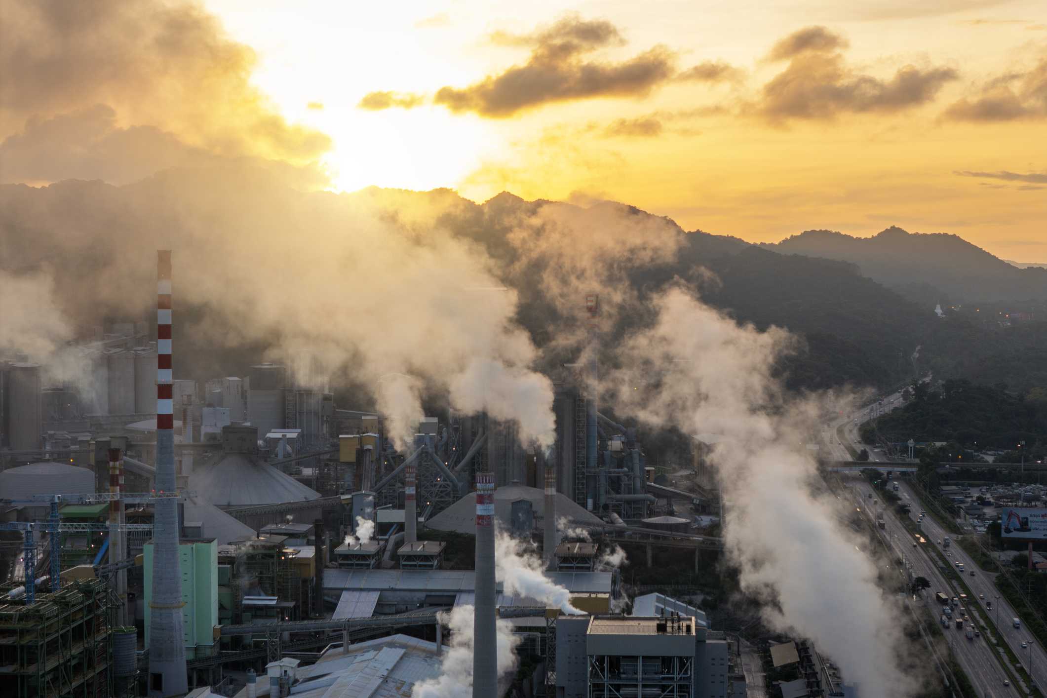 Trump EPA moves to abandon rule that sets tough standards for deadly ...