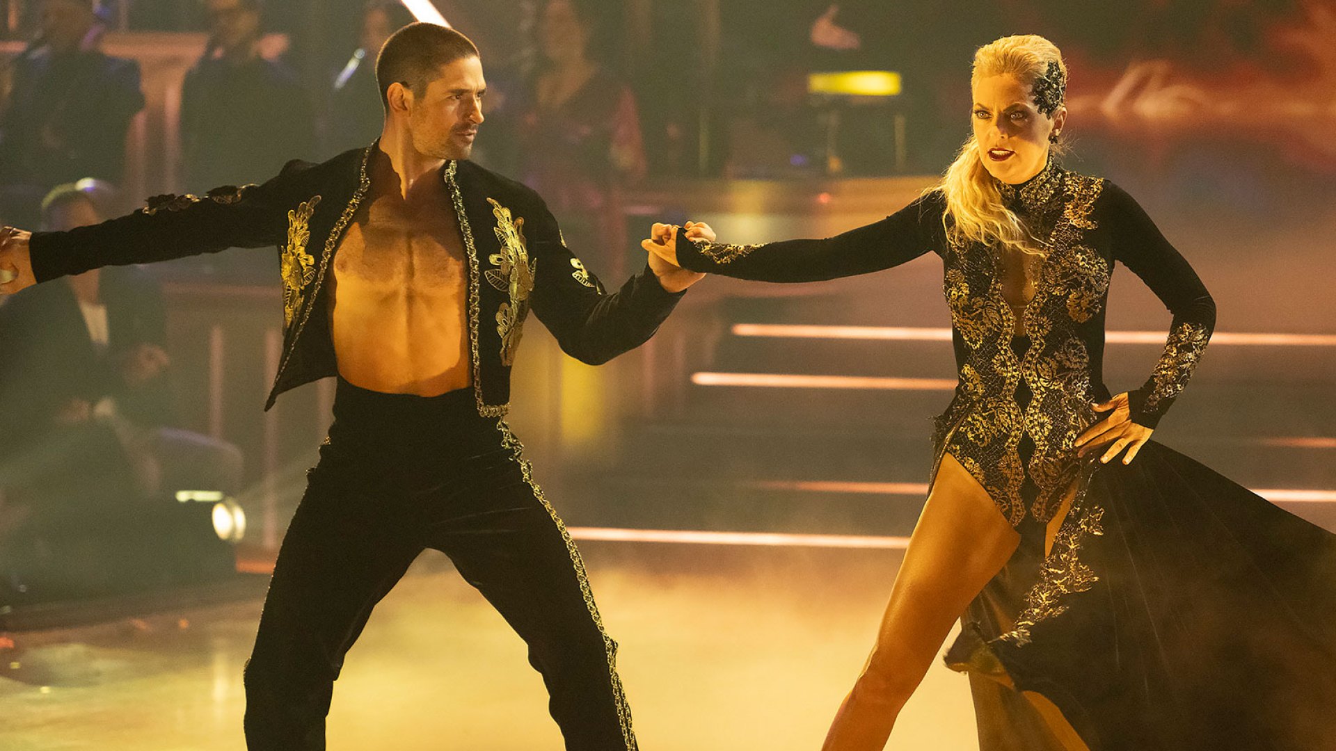 'Dancing With the Stars' Season 34 Finale: Start Time, Cast, Songs and More