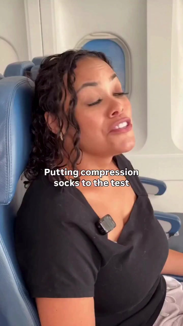 I Wore One Ankle Sock and One Compression Sock on a 15-Hour Flight ...
