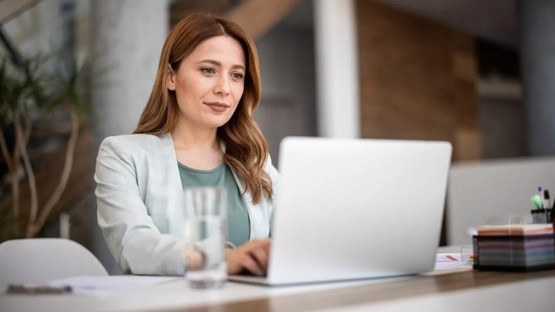 10 Essential Soft Skills (With Examples)