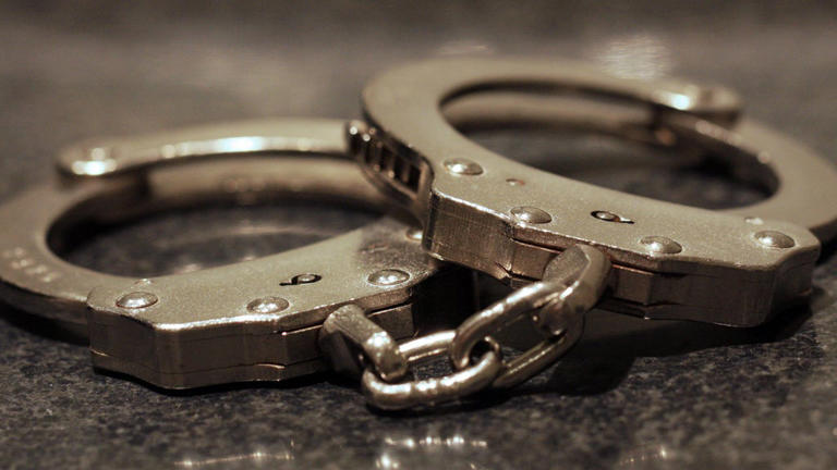 Man to remain in jail, charged in alleged killing of wife in Batavia ...