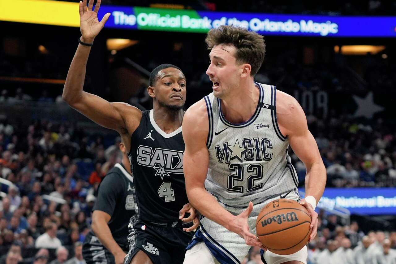 Spurs at Magic: How to watch the game, who's starting, who's out