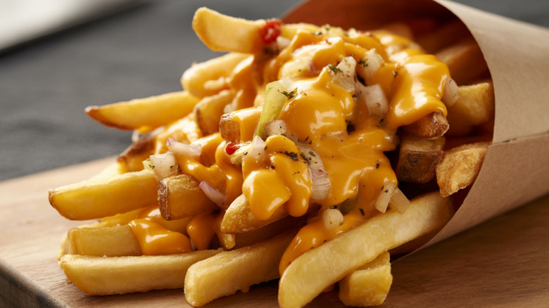 These Chain Restaurant Cheese Fries Were Just Ranked As The Best, And ...