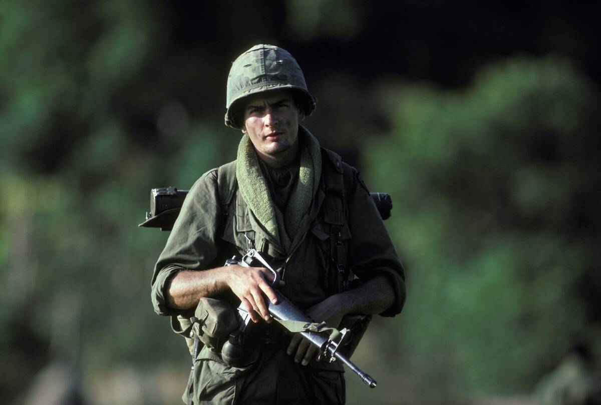 Rare photos and facts from the set of 'Platoon'