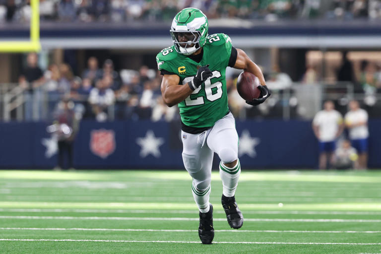 NFL rushing leaders entering Week 17