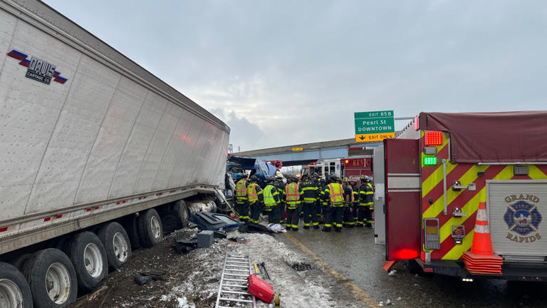 Semi-truck crash closes US-131 ramp ‘indefinitely,’ police say