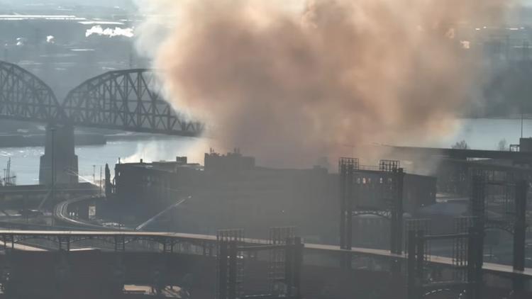 Firefighters searching rubble of massive St. Louis warehouse fire for ...