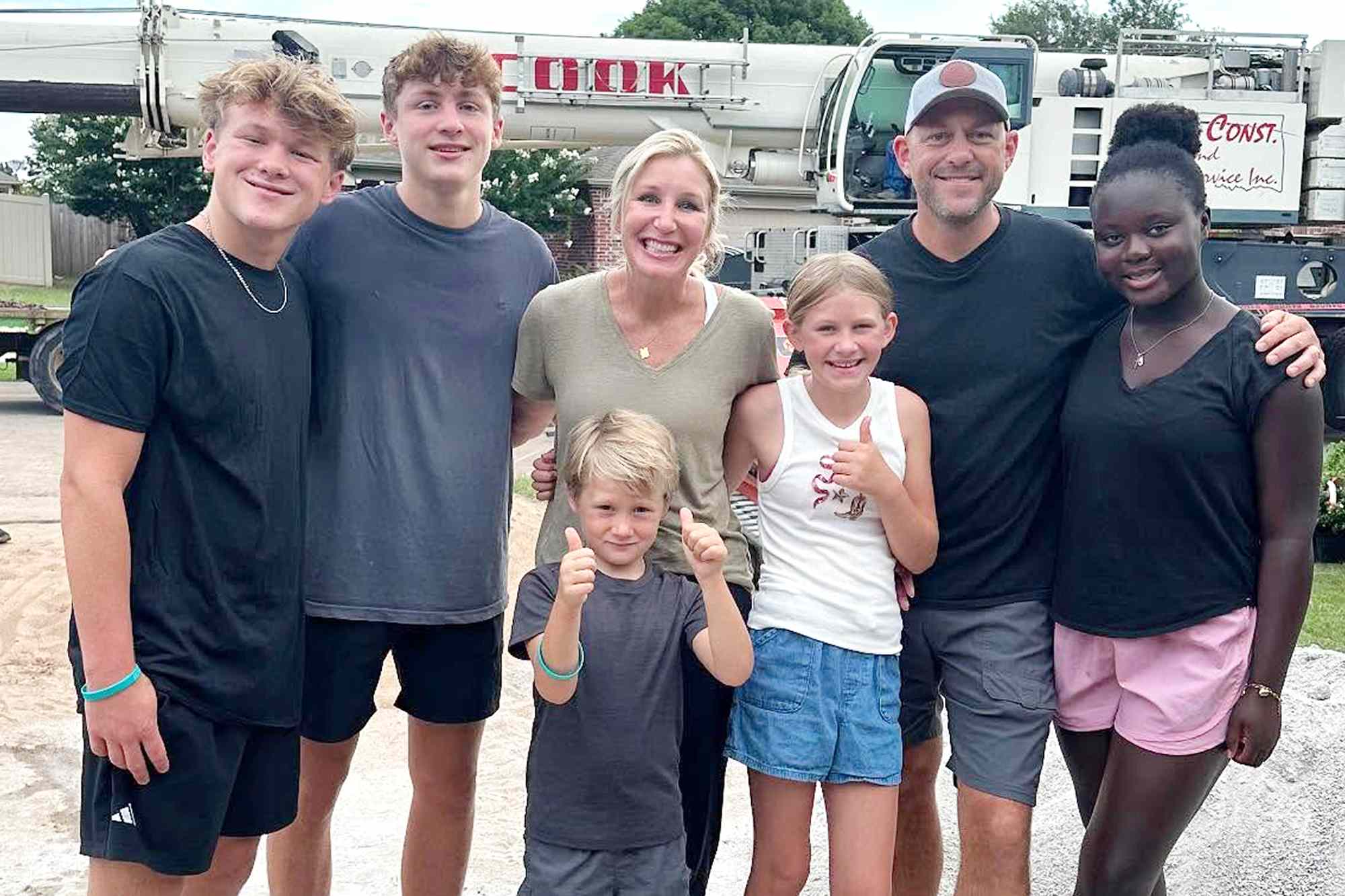 Dave and Jenny Marrs' 5 Kids: All About the “Fixer to Fabulous” Stars ...