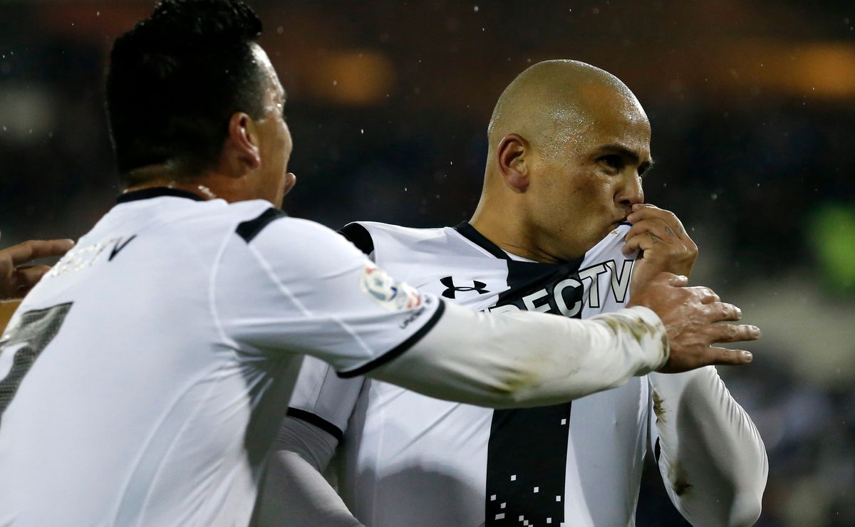 Pipa de la paz: Humberto Suazo le declara su amor a Colo Colo tras su ...